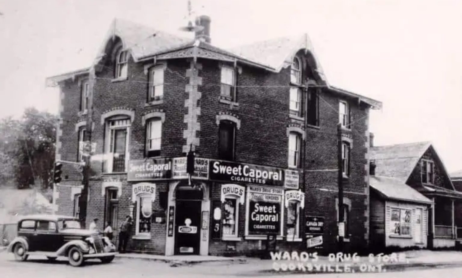 Mississauga's busiest intersection Hurontario & Dundas looked like this ...