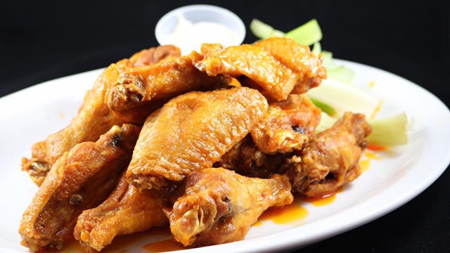 Popular American Wing Restaurant Opening in Mississauga | INsauga