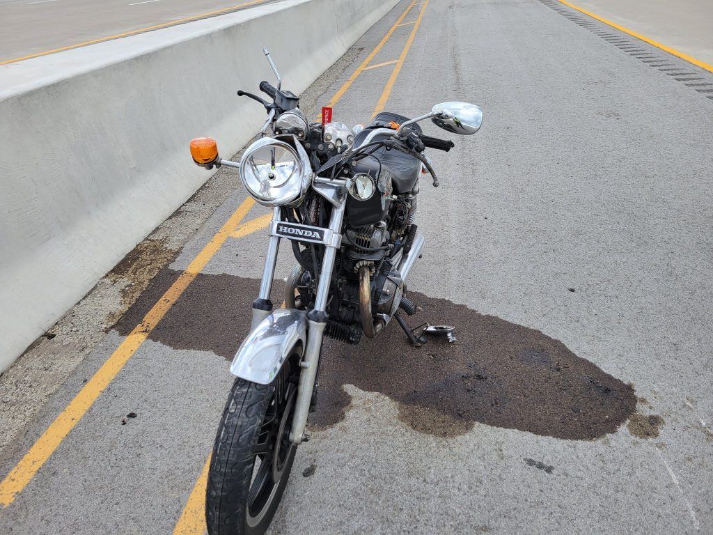 58-year-old motorcycle rider dies in crash on highway in Mississauga ...