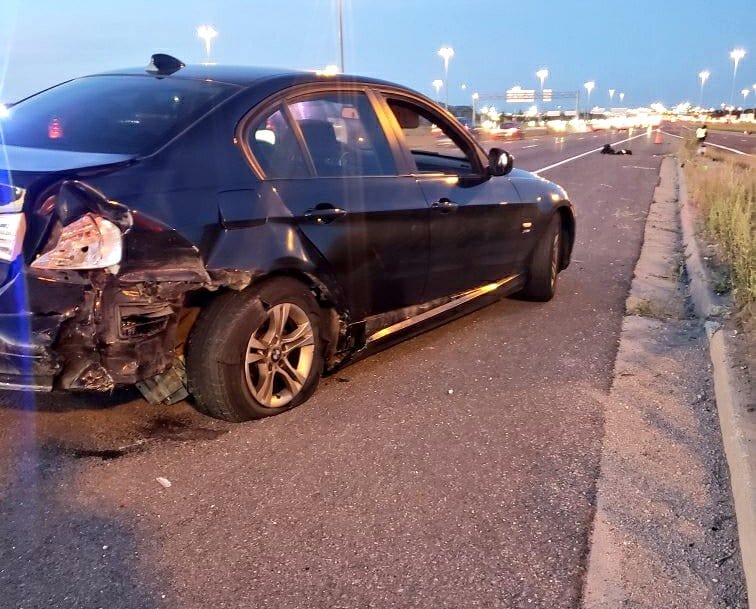 Hwy. 401 traffic sits still after motorcycle collision caused road ...