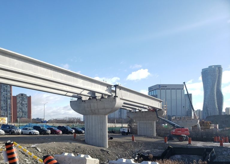Key part of major new light rail transit route in Mississauga takes ...
