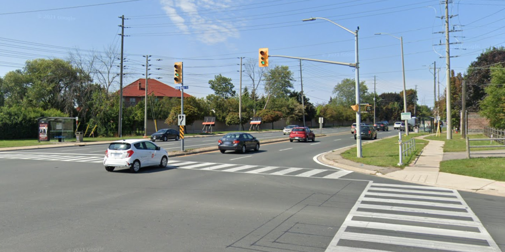 Pedestrian struck at Mississauga intersection taken to trauma centre ...