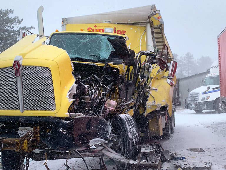 Photos: Up to 100 vehicle collisions in an area of Hwy 401 | INsauga
