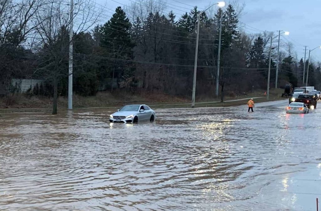 Lakeshore Road expected to open after flood today in Mississauga | INsauga