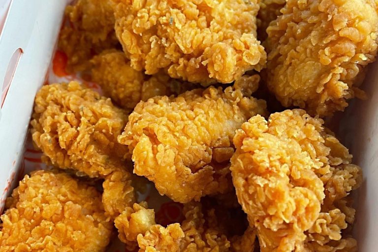Popular chicken restaurant opens where Tim Hortons was in Mississauga ...