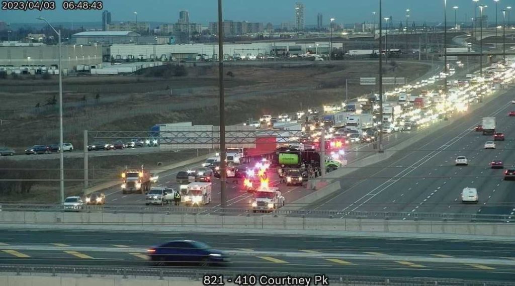 All lanes closed on Hwy 410 in Mississauga on the border of Brampton ...
