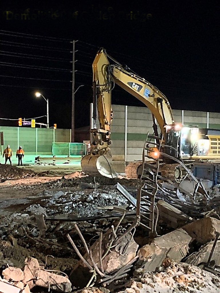 Photos show demolition of pedestrian bridge in Mississauga | INsauga