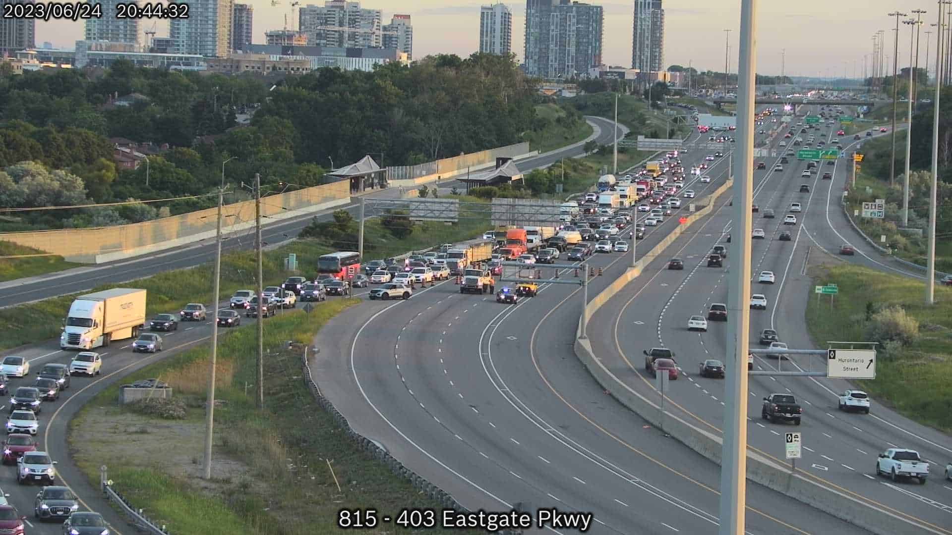 Hwy 403 is completely closed in Mississauga | INsauga