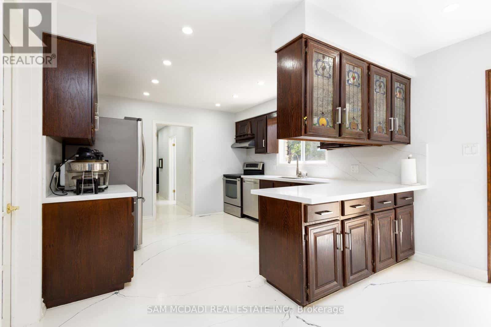 Niagara House of the Week: Niagara Falls detached home an oasis in the ...