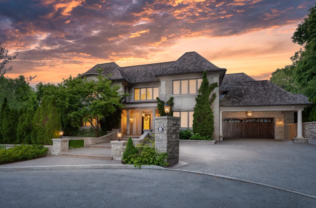 House of the week: Spectacular Toronto mansion with a wine cellar, gym ...