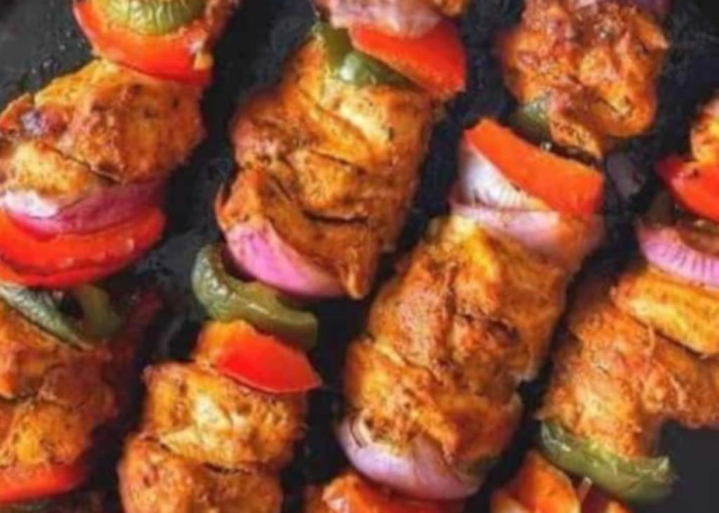 New restaurant serving Indian Chinese fusion open soon in Brampton ...