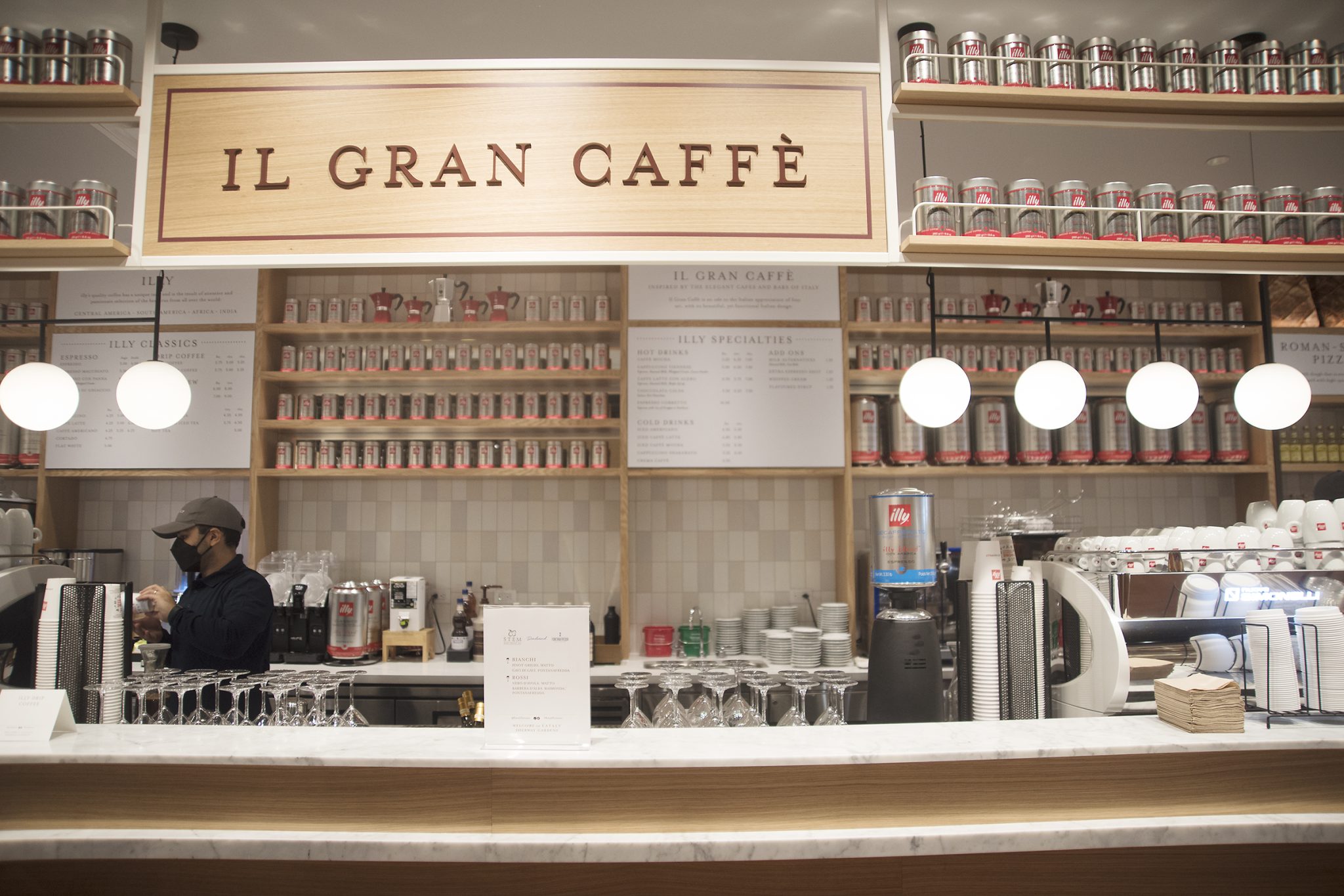 Italian market and restaurant, Eataly, opens new location in Toronto on ...