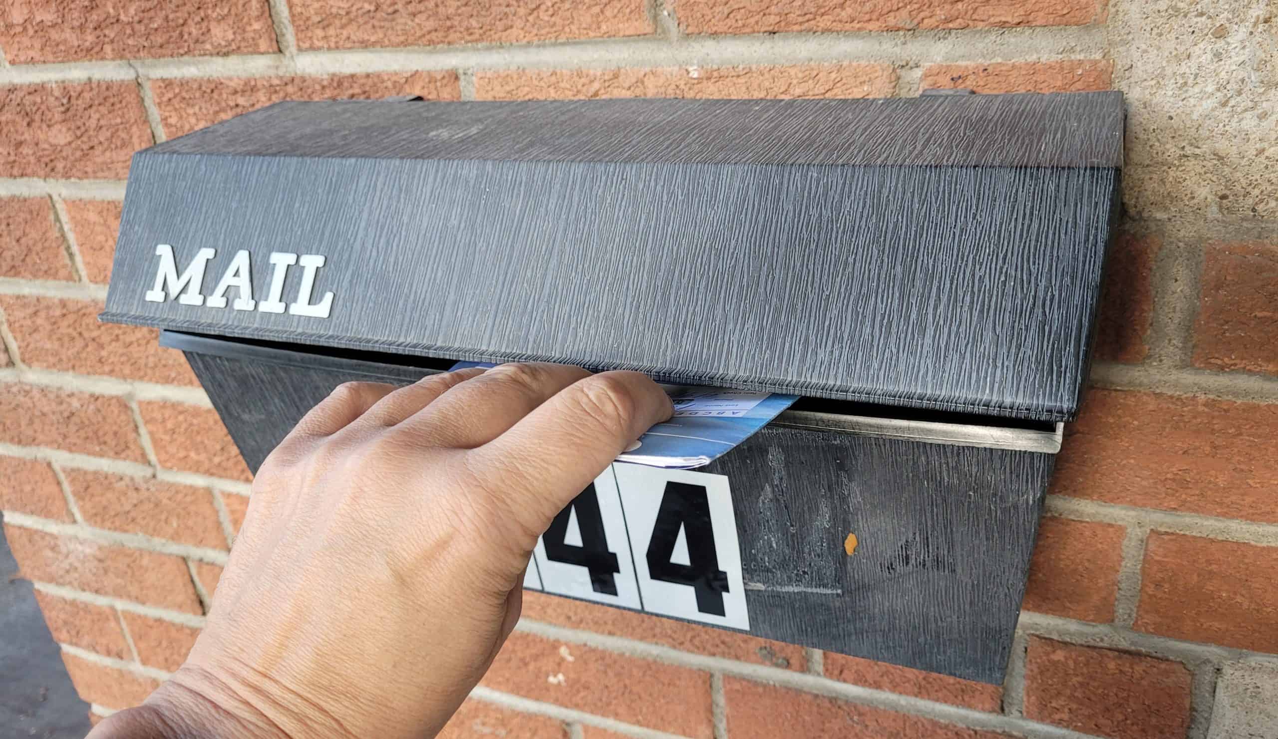Old-school mail fraud still happens in Canada, police warn | INsauga