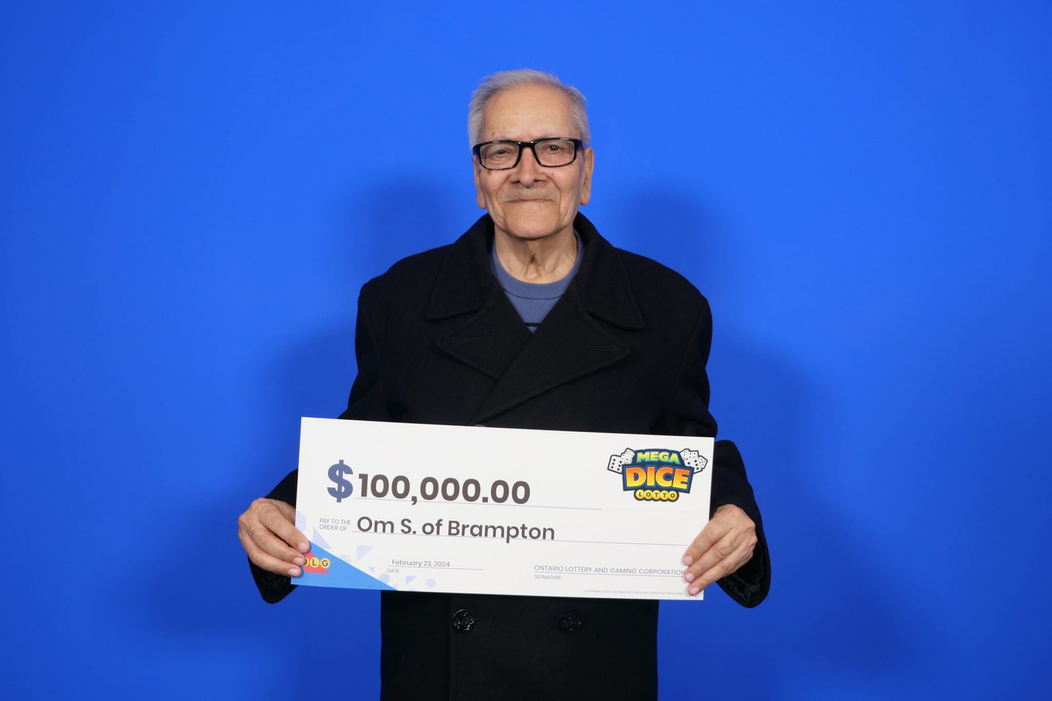Grandfather of 10 wins huge $100,000 lottery prize playing games at ...