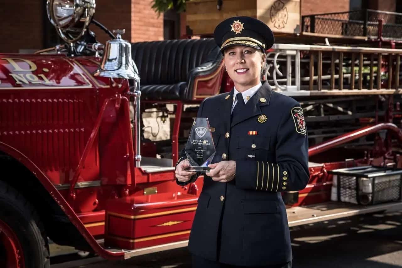 Top Ontario award goes to fire chief in Mississauga for 'commitment to ...