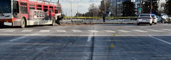 Cop cleared of chase that ends with crash into Mississauga city bus ...