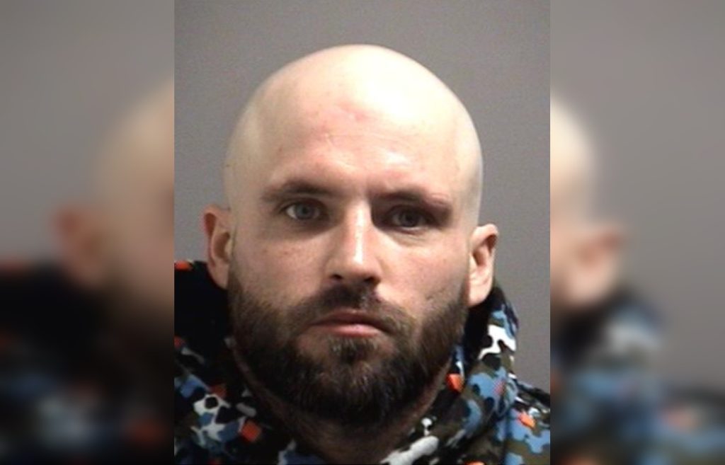 Attempted murder suspect still on the run after stabbing in Brampton ...