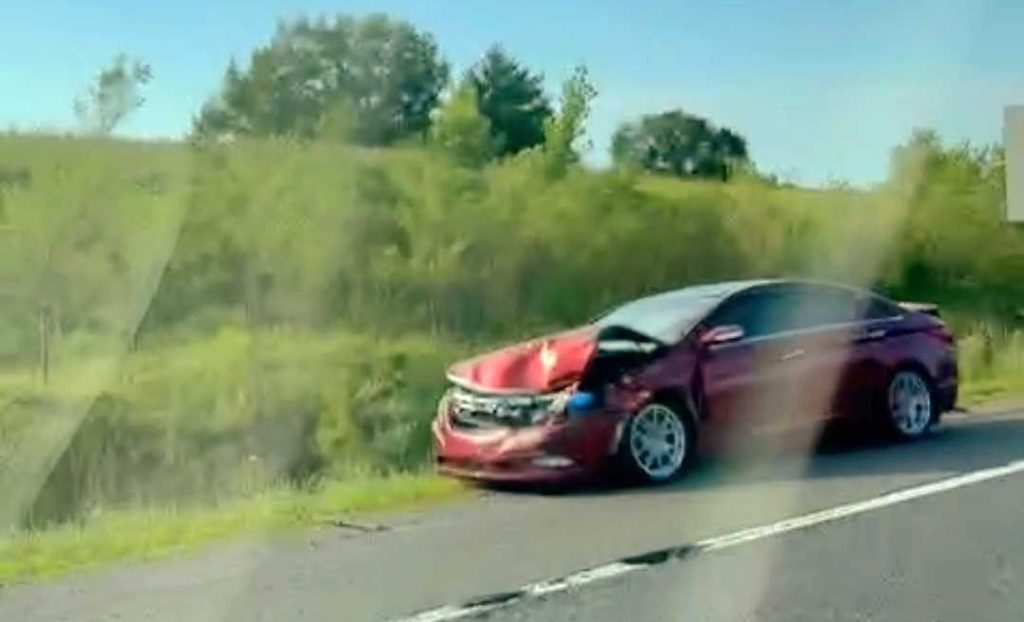 Eight-vehicle crash on QEW in Oakville | INsauga