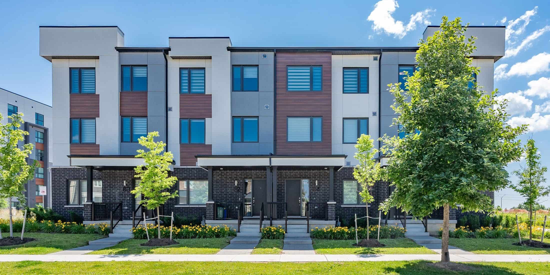Halton House of the Week: Upscale townhome in Oakville features private ...