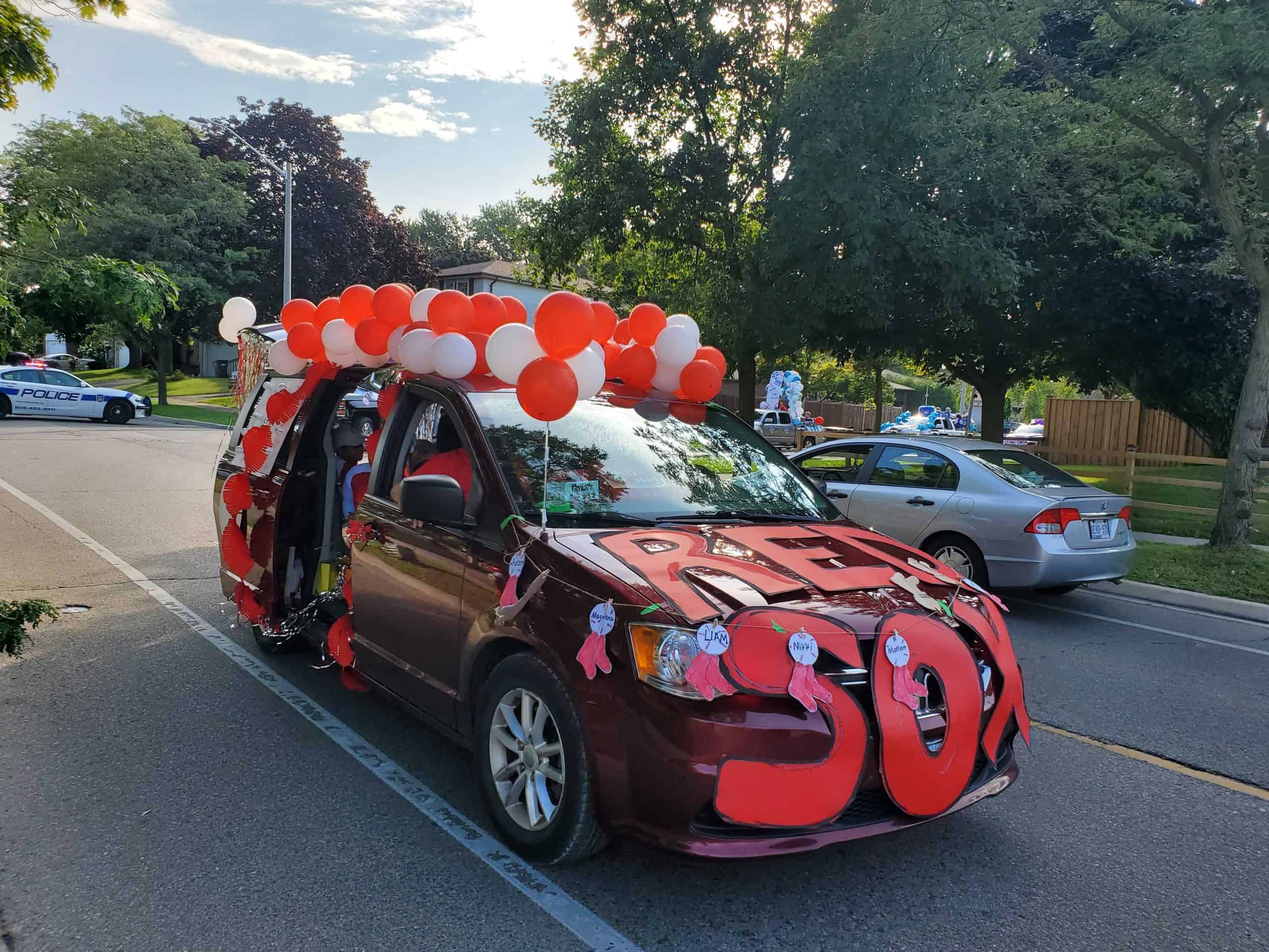 Annual Erindale Little League parade takes over streets in Mississauga ...