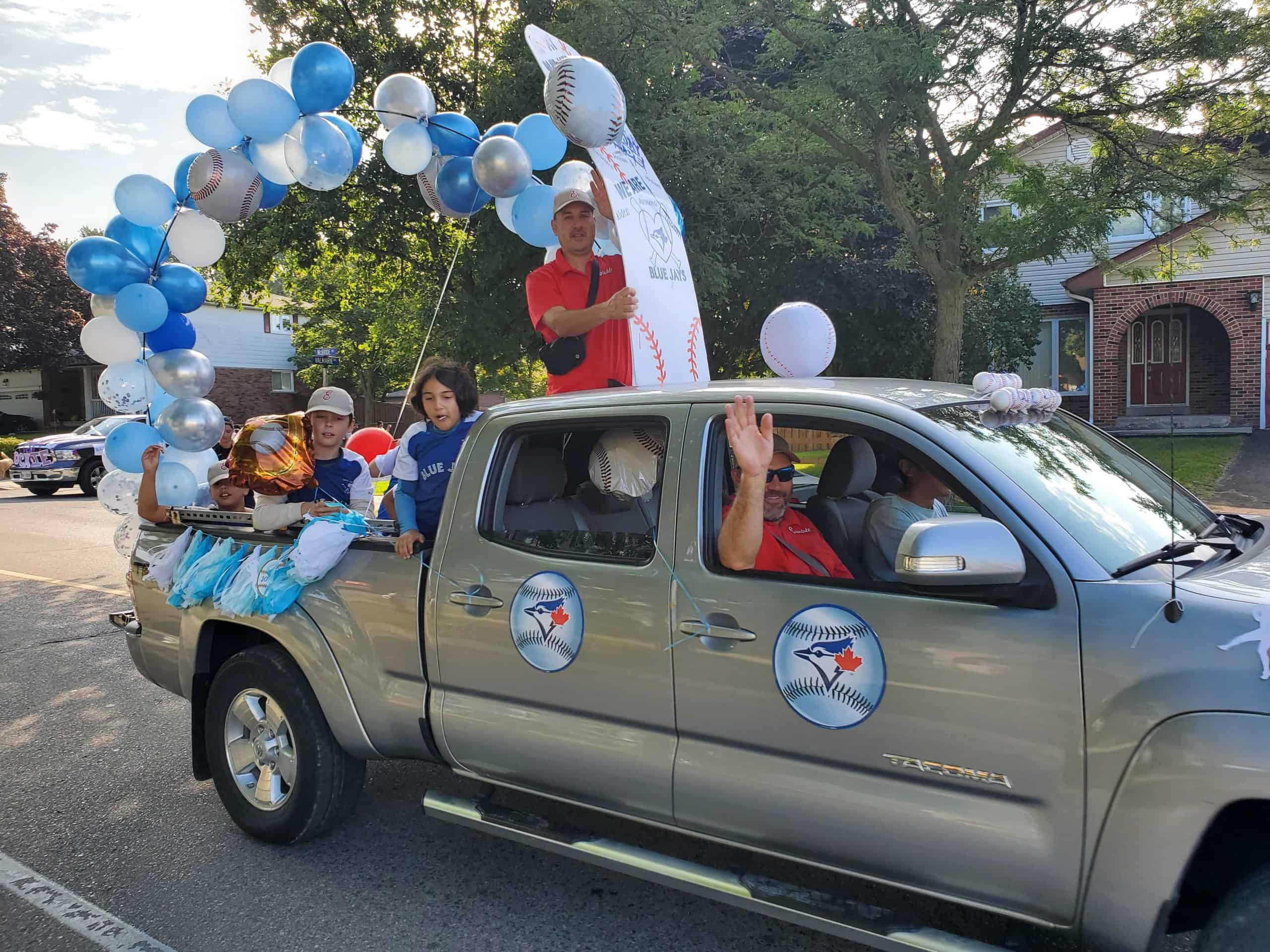 Annual Erindale Little League parade takes over streets in Mississauga ...