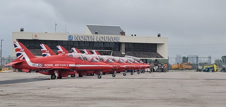 VIDEO: Snowbirds fly over Brampton as RAF Red Arrows prep in ...