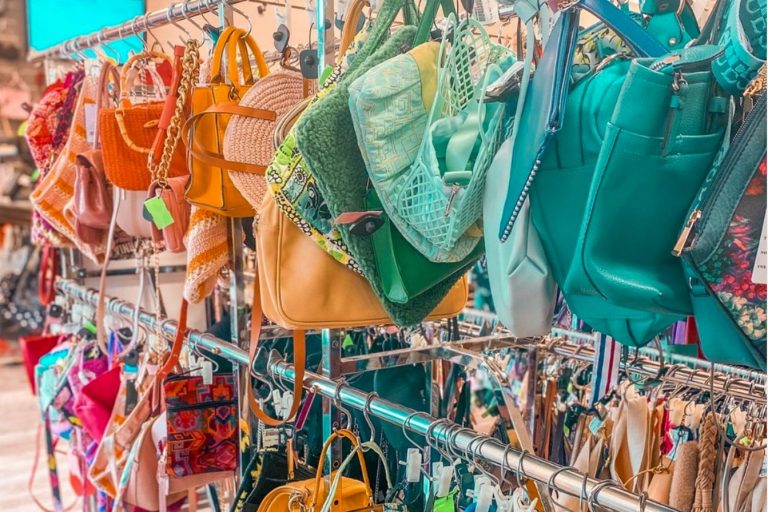 Secondhand chain clothing store opens in Mississauga | INsauga