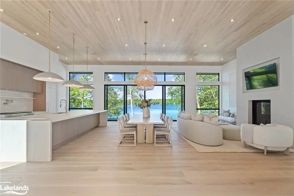 Enormous cottage sells for over $13 million in Ontario | INsauga