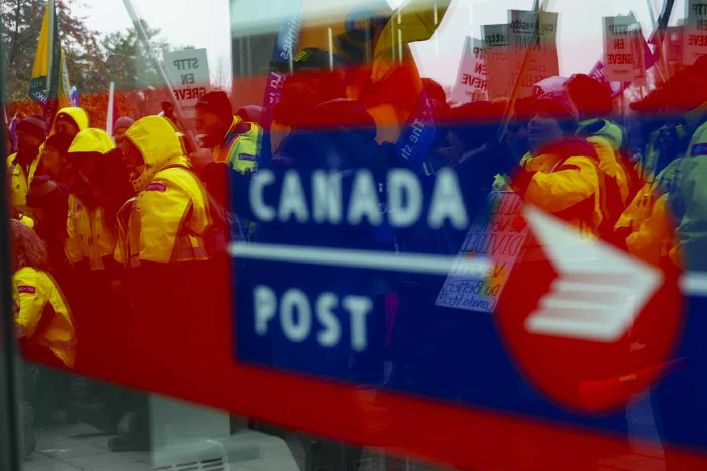 Canada Post Strike Hits Three week Mark As Union Says It s Ready To Canada Post Strike Hits Three week Mark As Union Says It s Ready To