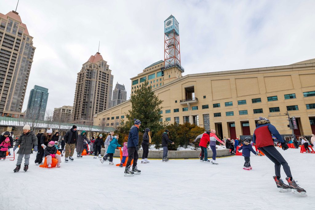 5 places to skate outdoors in Mississauga this winter | INsauga