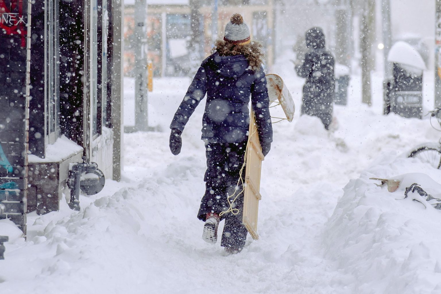 After largest snowfall in two years, Mississauga braces for more of the ...