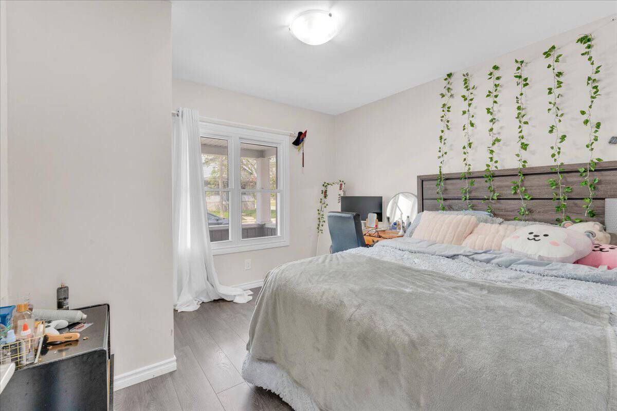 Niagara House of the Week: Affordable house close to Downtown Niagara ...