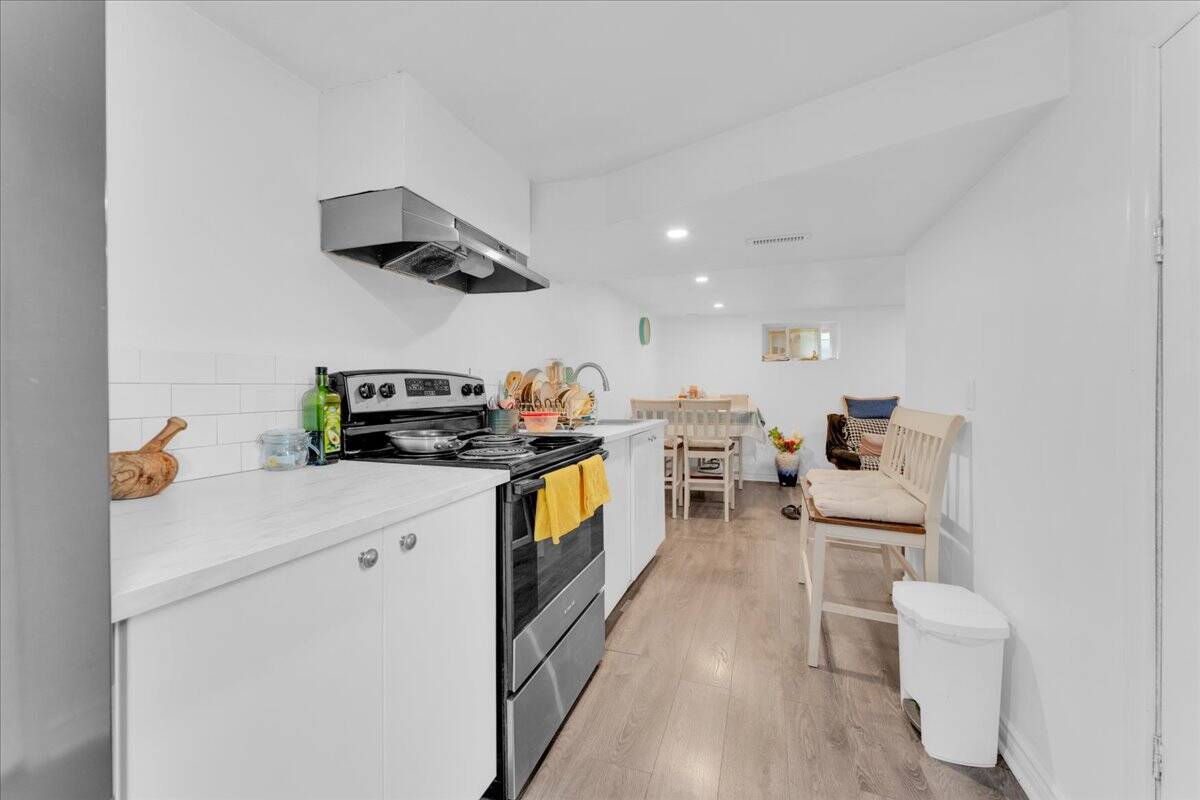 Niagara House of the Week: Affordable house close to Downtown Niagara ...