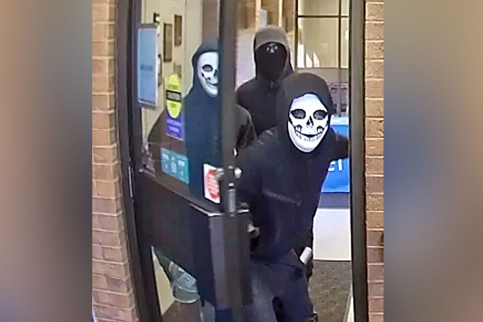 People in skull masks rob a bank at gunpoint in Ontario | INsauga