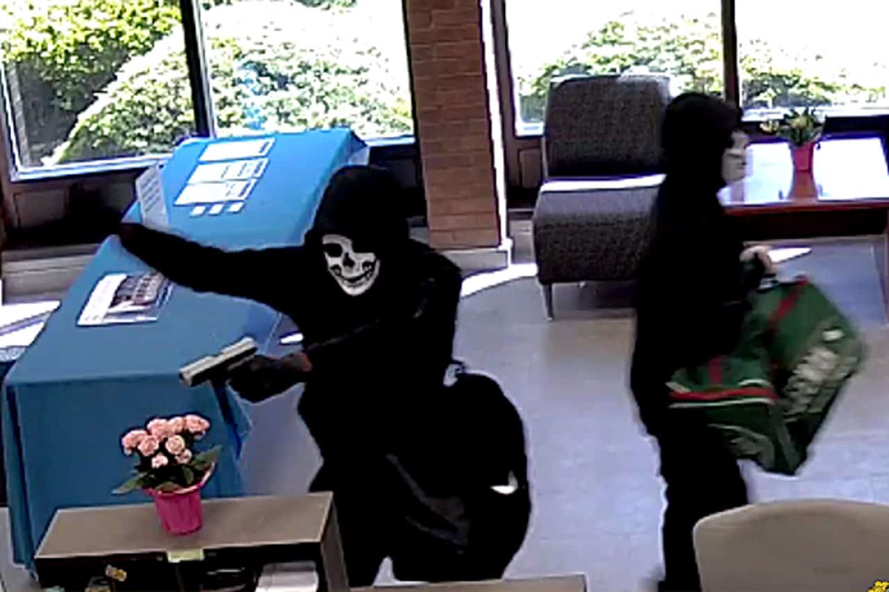 People in skull masks rob a bank at gunpoint in Ontario | INsauga