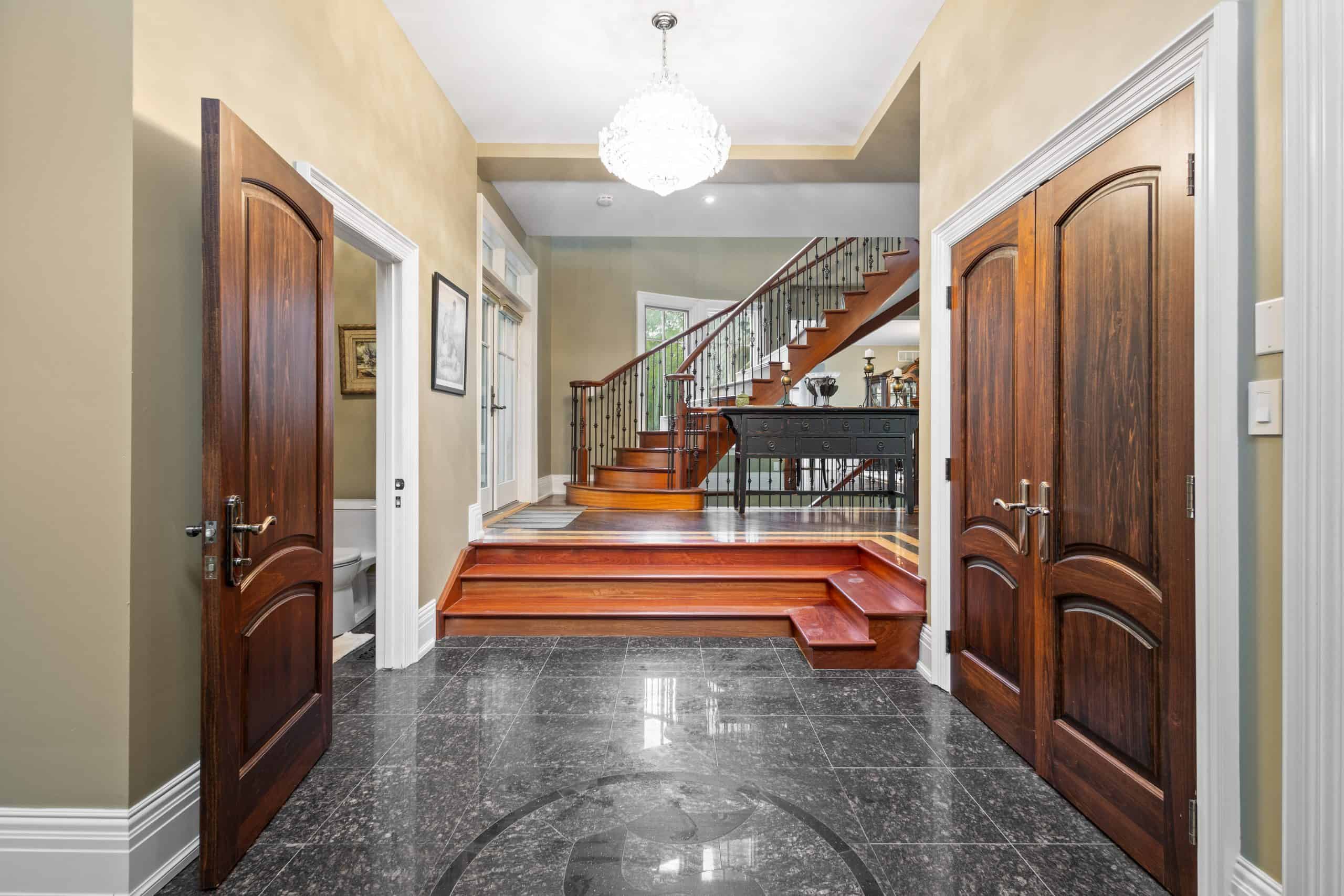 Niagara House of the Week: Massive custom-built estate steps away from ...