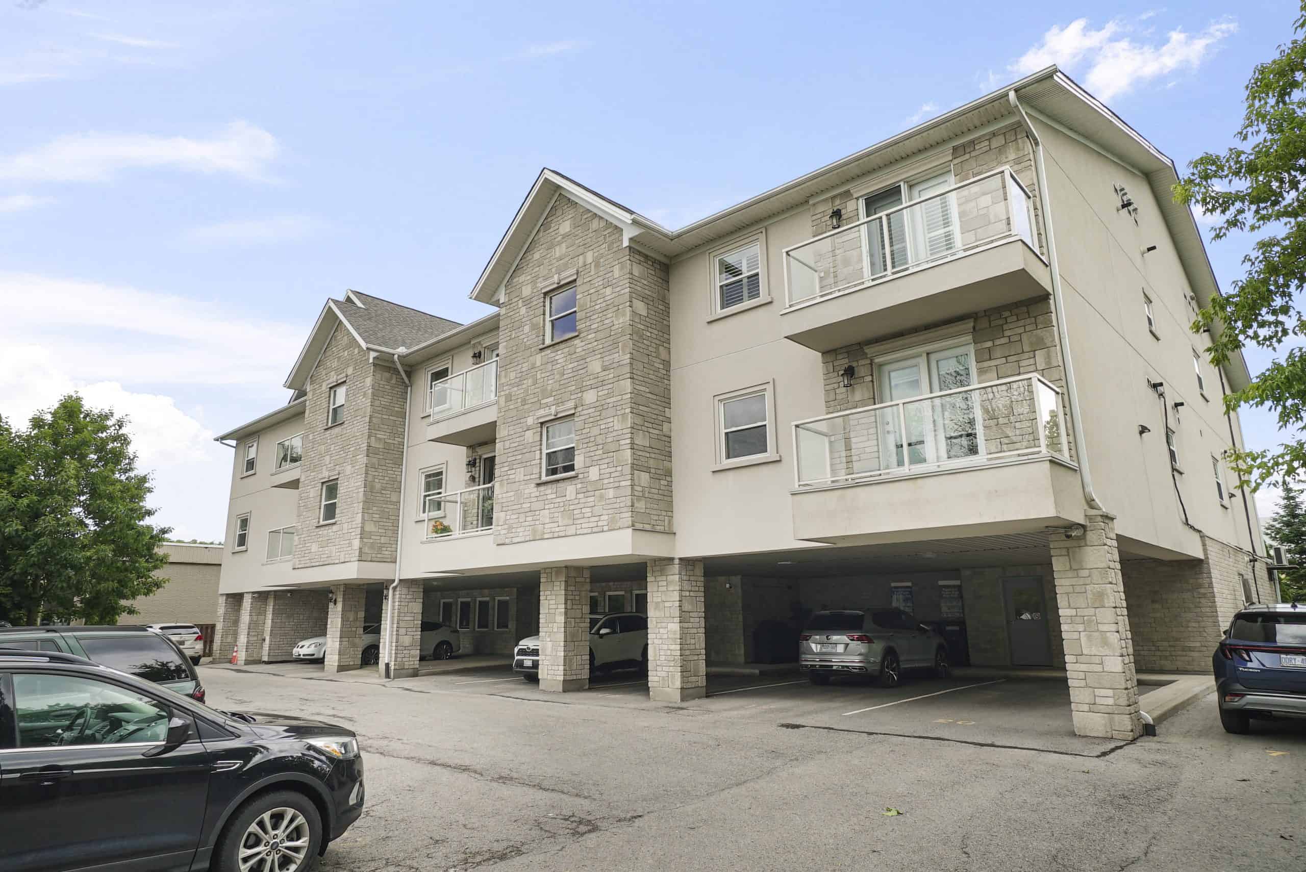 Niagara House of the Week: Spacious, affordable condo for sale in The ...