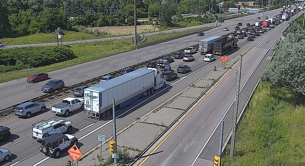 Crash slows Toronto-bound traffic on Mississauga highway | INsauga