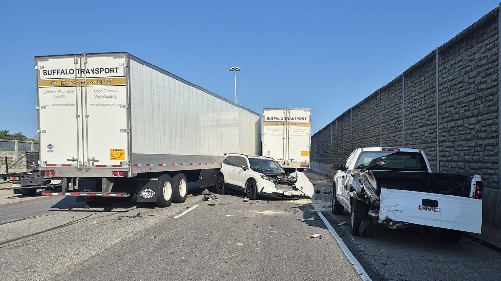 New York driver charged in 7-vehicle crash that closed Toronto-bound ...