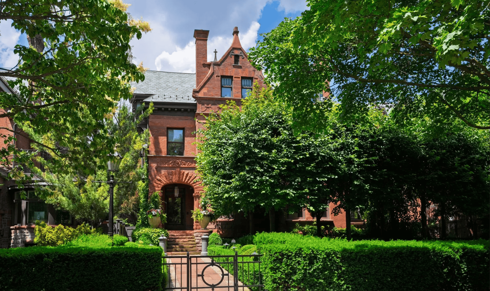 $13 million house that looks like a historic 5-star hotel just sold in ...