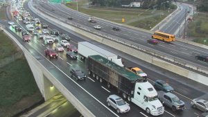 UPDATE: CLOSURE: QEW lanes closed due to crash in Mississauga | INsauga