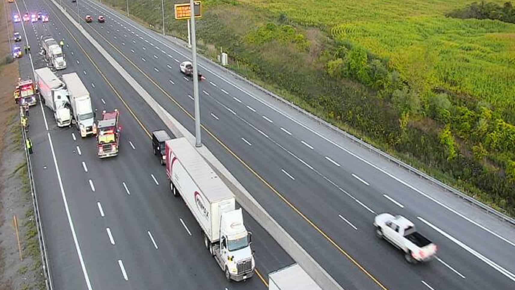 CLOSURE: Highway 401 closed due to 2 crashes in Ontario, one dead | INsauga