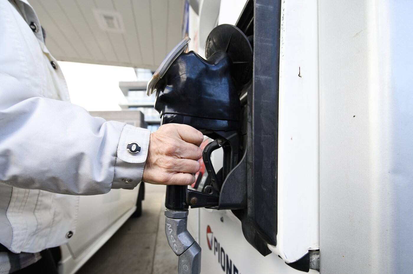 Inflation jumps in Canada thanks to gas, grocery costs | INsauga