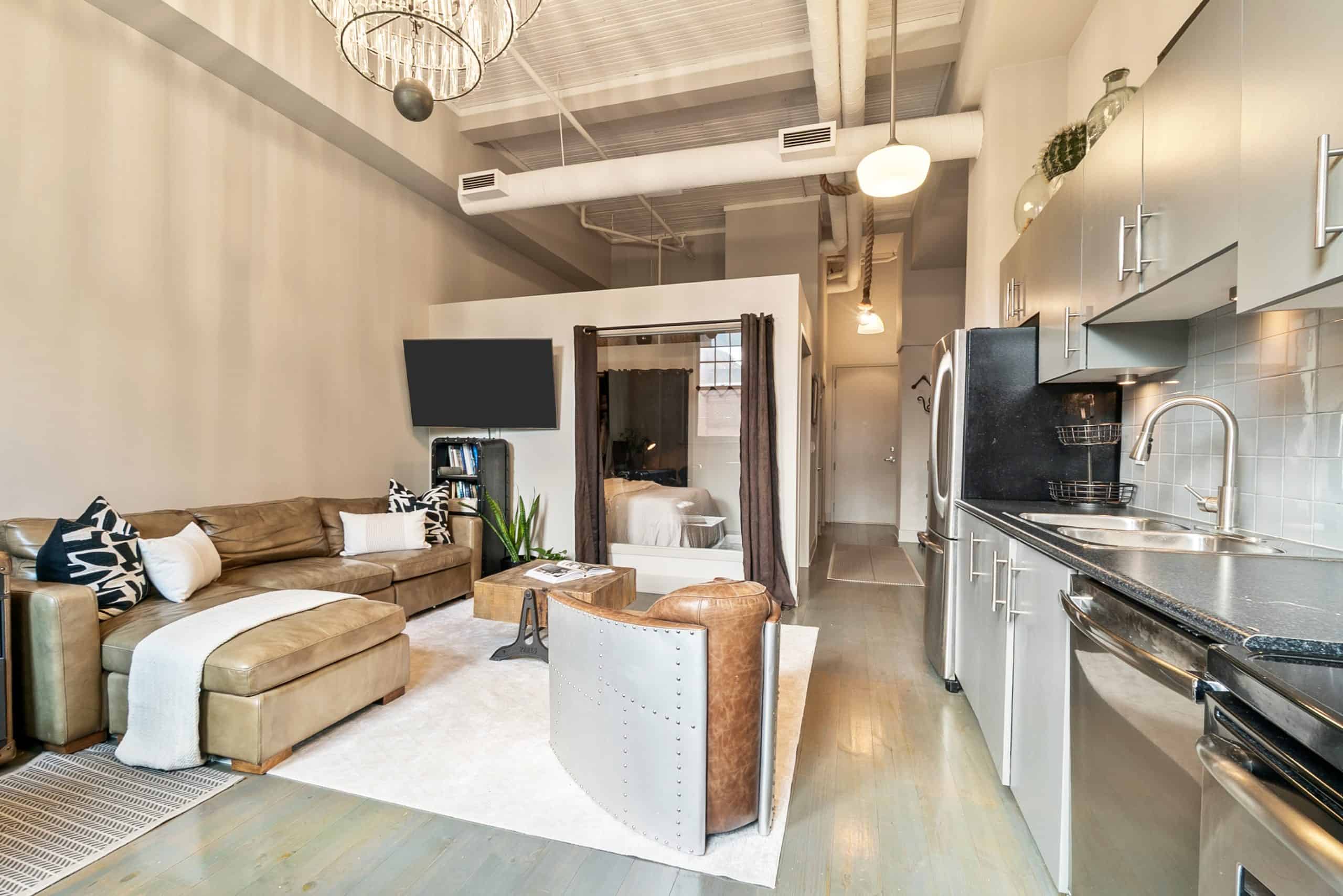 House of the week: Hard loft in a trendy Toronto neighbourhood | INsauga