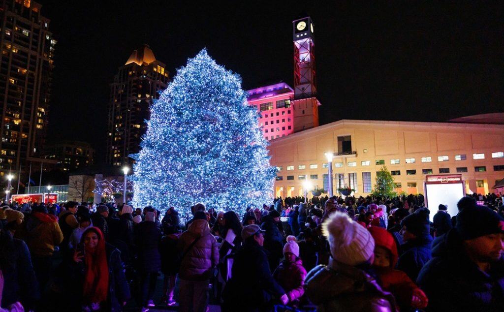 'Massive' Santa Claus parade back in downtown Mississauga for first ...