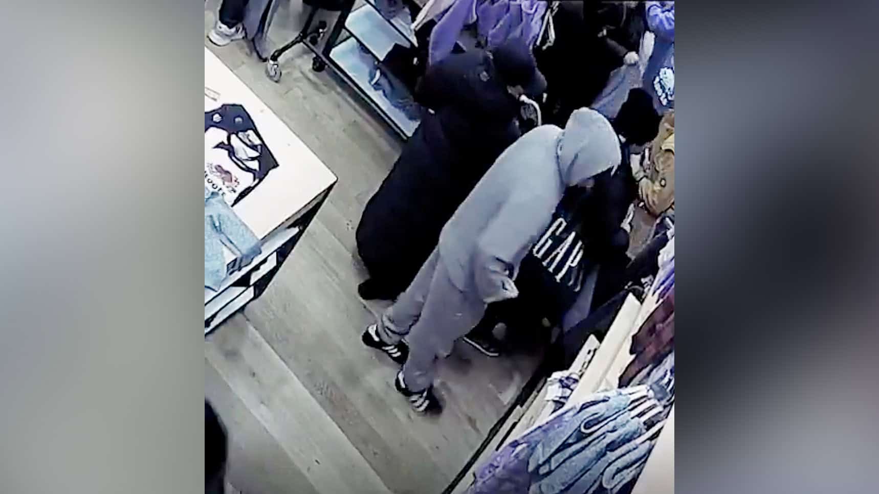 VIDEO: Store footage shows how quickly pickpocketing can happen in ...