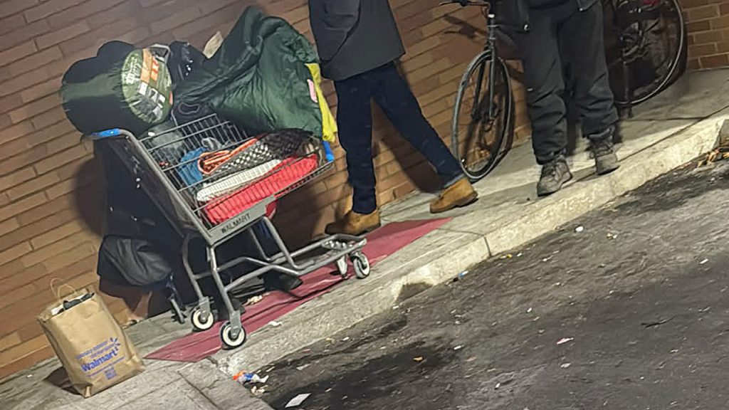Community supports senior struggling with homelessness in Mississauga ...