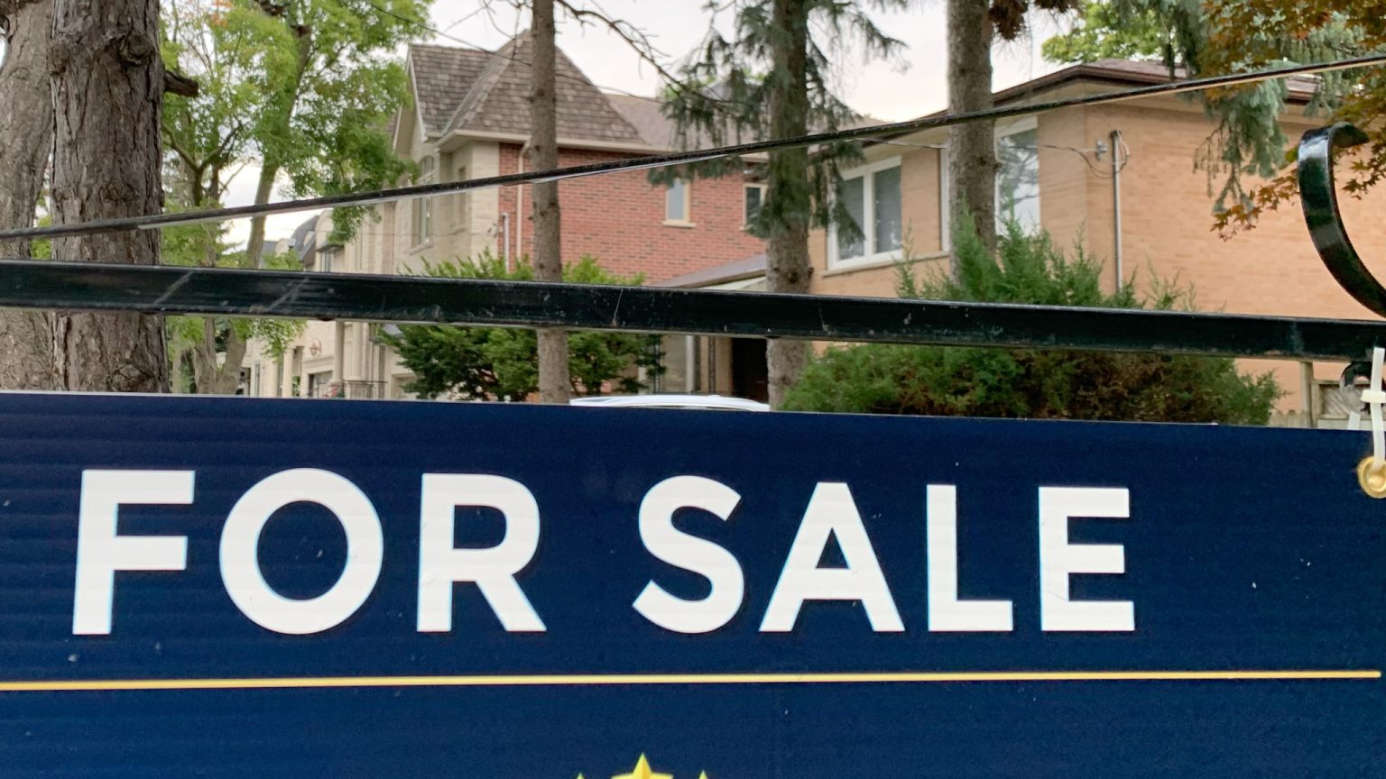 Housing price index declines in Canada for first time since 2023 ...