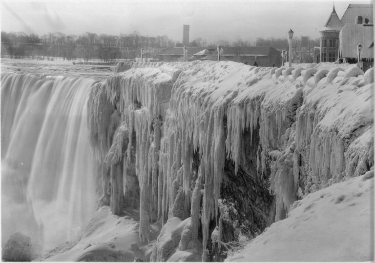 Rare frozen appearance transforms Niagara Falls | INsauga