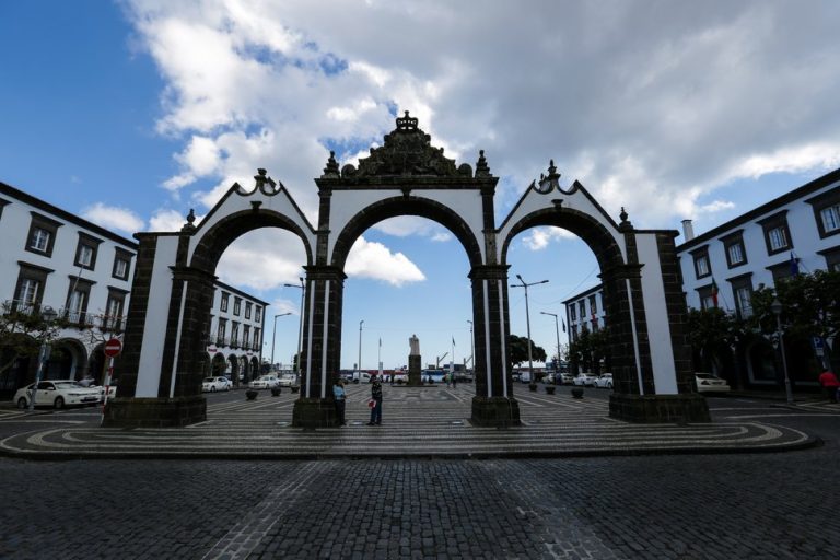 Replica of ancient city gates in Portugal could be coming to a Brampton ...